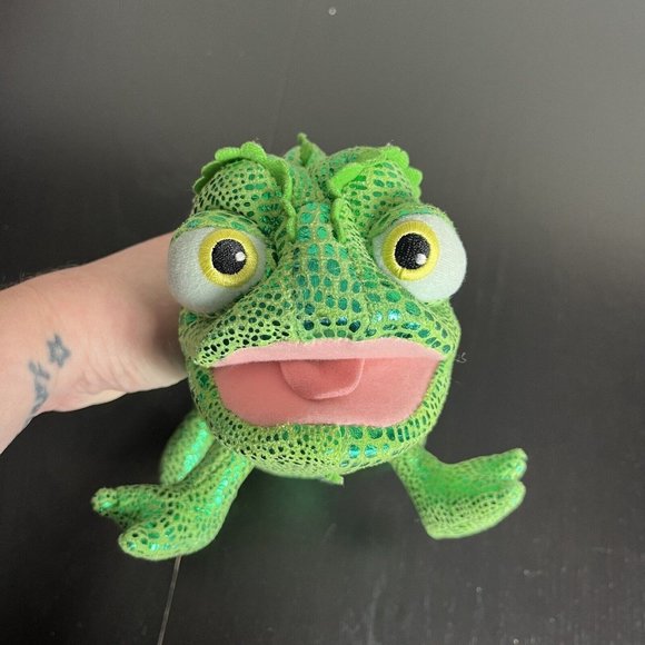 Disney | Toys | Disney Parks Tangled Rapunzel Pascal Green Metallic 2 ...